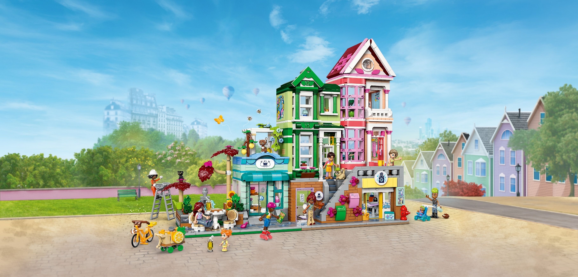 Review: LEGO Friends Heartlake City Apartments & Shops 42670