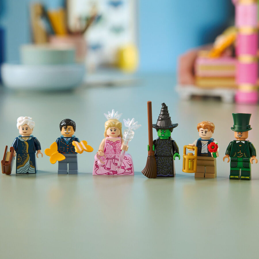 News: LEGO Wicked Glinda & Elphaba Bookends revealed