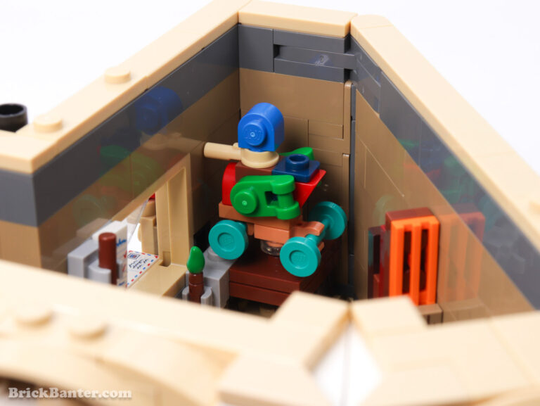 Review: LEGO Icons Shopping Street Modular Releasing 2026