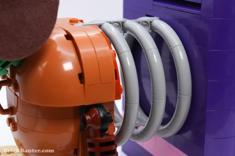 Review: LEGO ǀ Disney and Pixar Toy Story Slinky Dog Bookends