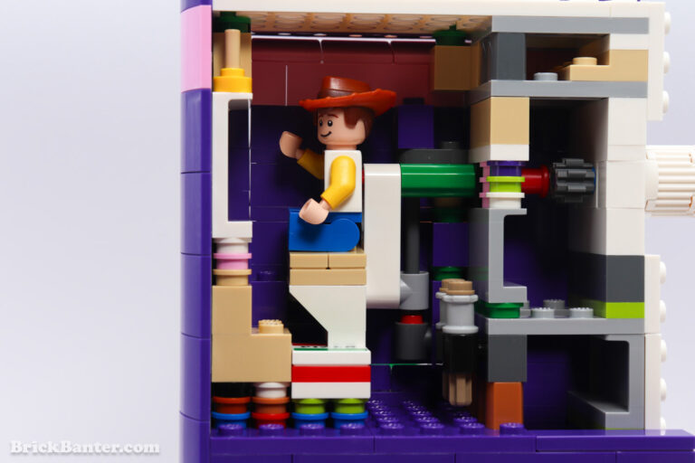 Review: LEGO ǀ Disney and Pixar Toy Story Slinky Dog Bookends