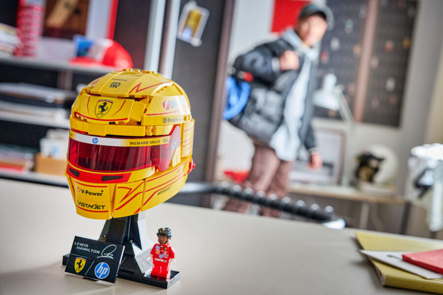 News: LEGO F1 Ferrari Charles Leclerc & Lewis Hamilton Helmets